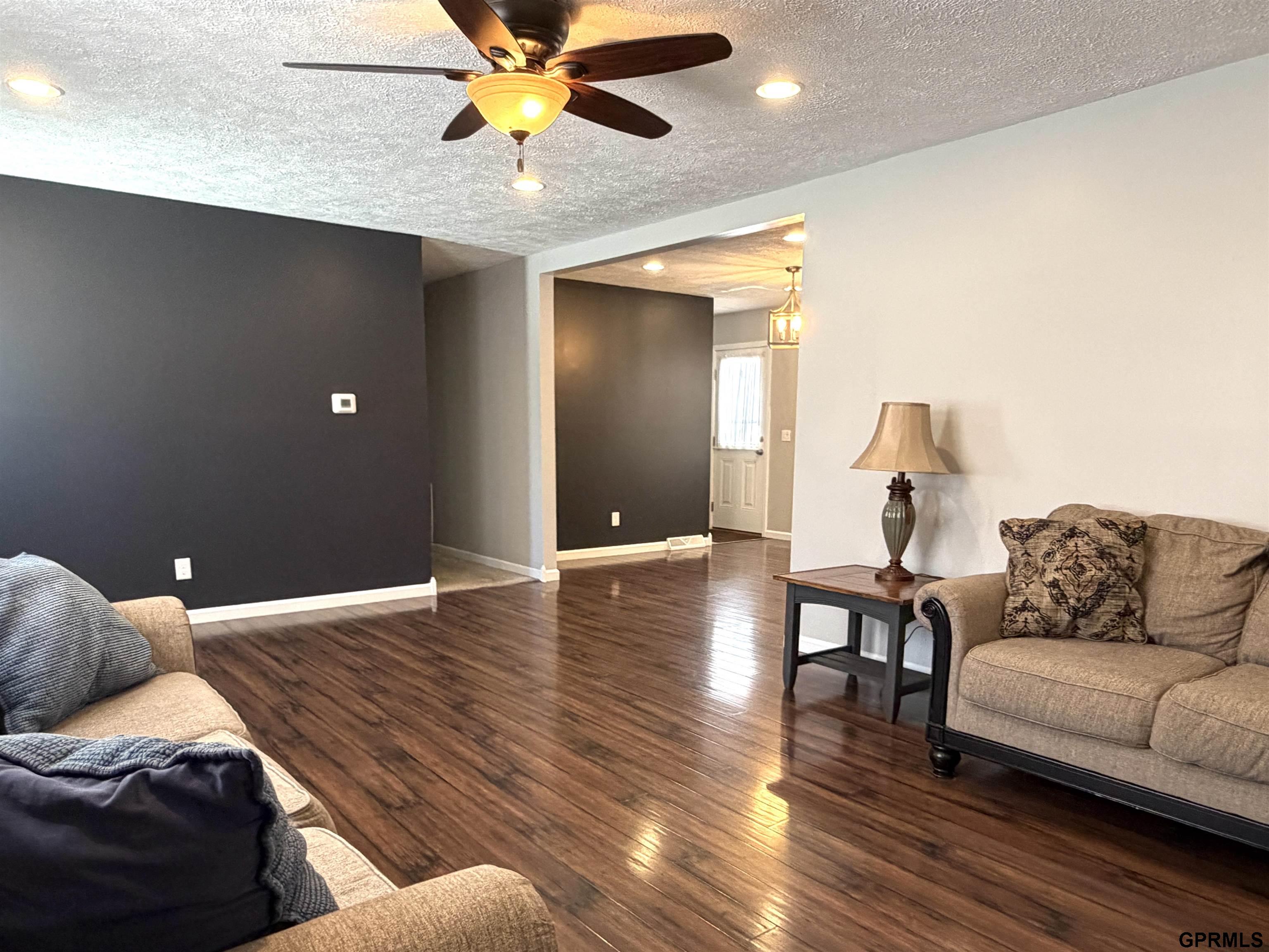 527 N 3rd Street, Hebron NE 68370 - (MLS#22602637) | Nebraska Realty