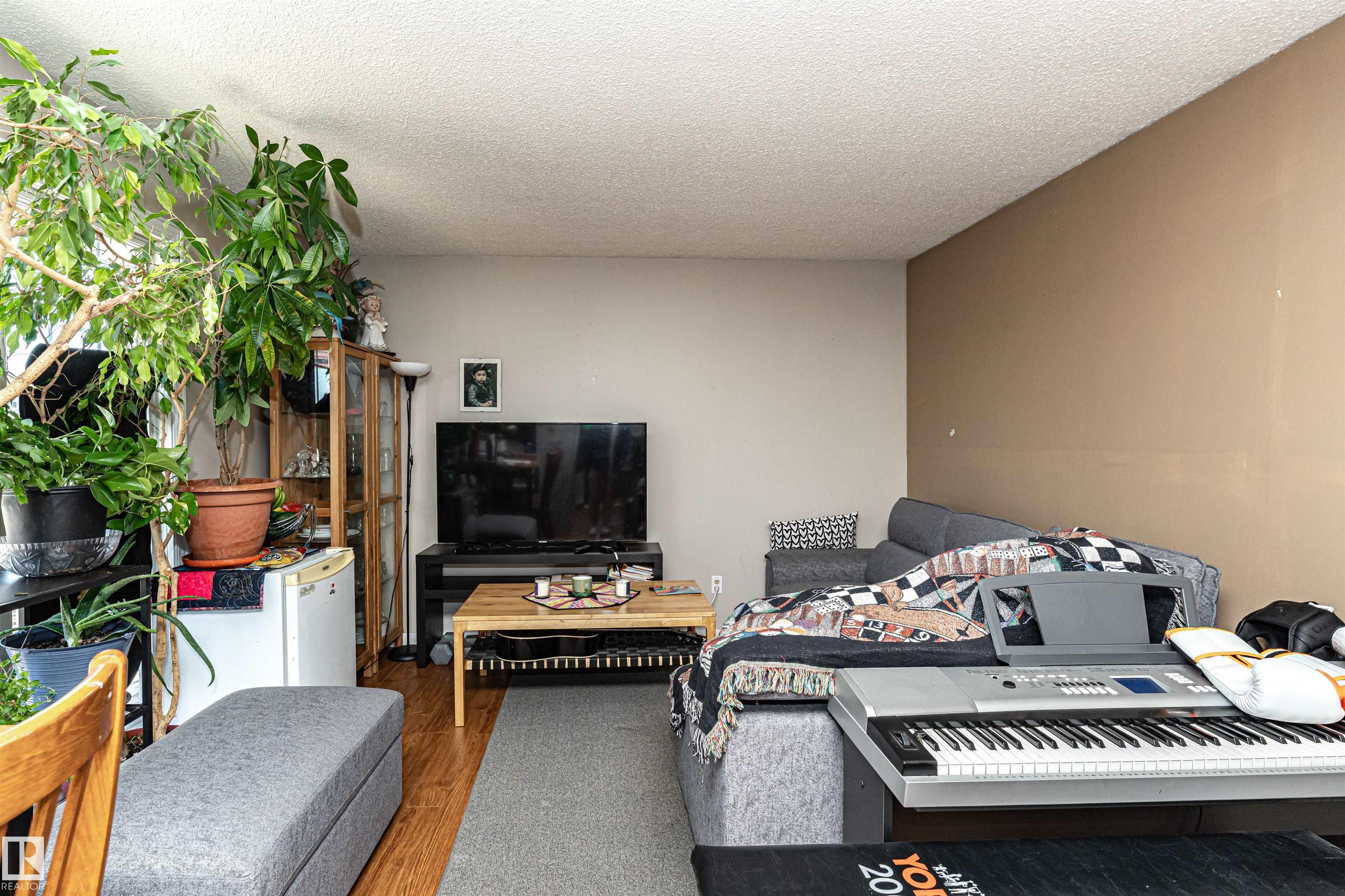 2349 Millbourne Road W NW, Tweddle Place, Edmonton (E4471568)