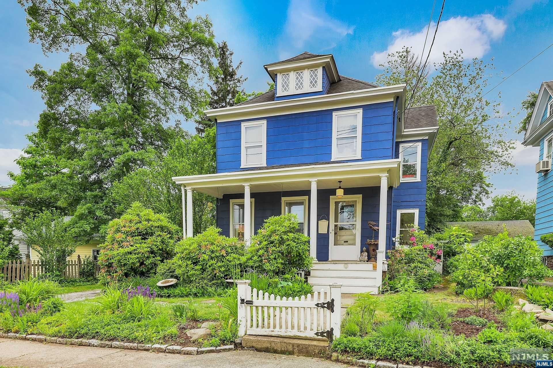 MLS Number 23035842 - 4 bed,1 bath, Residential Property for $929,000 ...