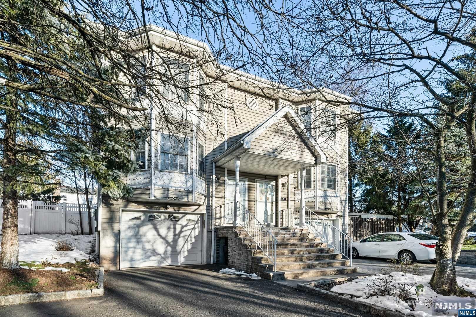 MLS Number 24005268 - 3 bed,2 bath, Condo/Coop/Townhouse Property for ...