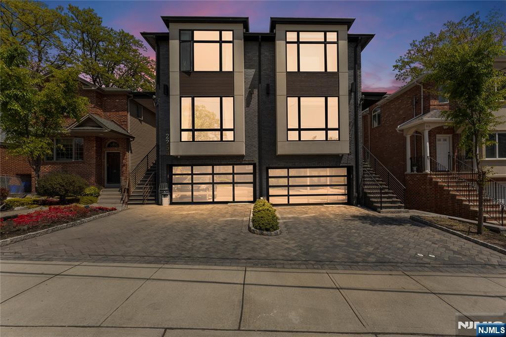 MLS Number 25014884 - 3 bed,2 bath, Condo/Coop/Townhouse Property for ...