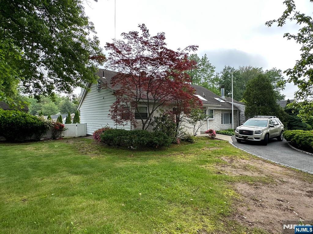 MLS Number 25015439 - 5 bed,3 bath, Residential Property for $699,900 ...