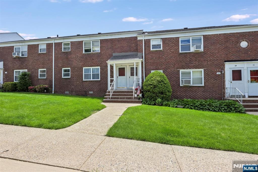 MLS Number 25029927 - 2 bed,1 bath, Condo/Coop/Townhouse Property for ...