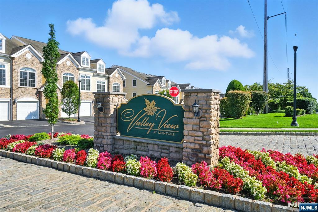 MLS Number 25031566 - 2 bed,2 bath, Condo/Coop/Townhouse Property for ...