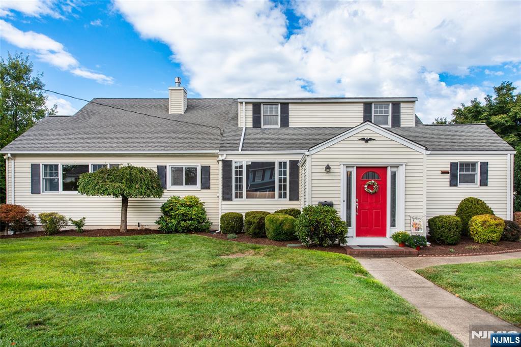 MLS Number 25031644 - 5 bed,3 bath, Residential Property for $775,000 ...