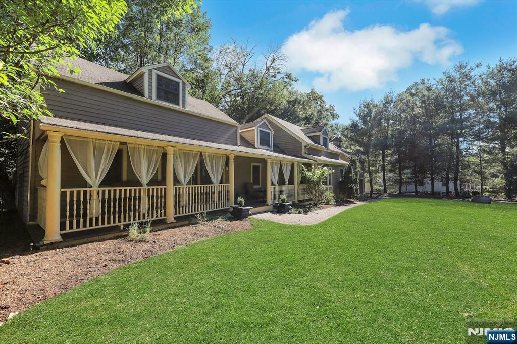 MLS Number 25032098 - 3 bed,3 bath, Residential Property for $799,000 ...