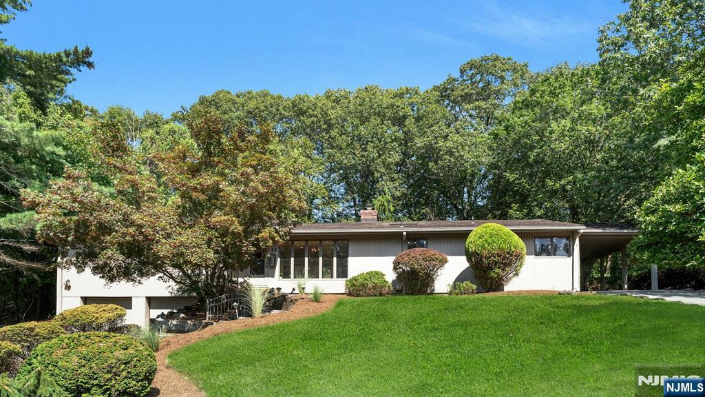 MLS Number 25032625 - 3 bed,2 bath, Residential Property for $600,000 ...