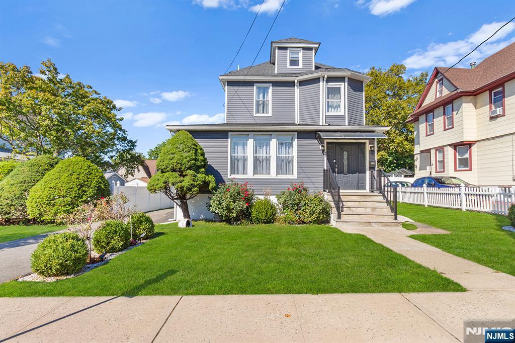MLS Number 25035235 - 3 bed,2 bath, Residential Property for $725,000 ...