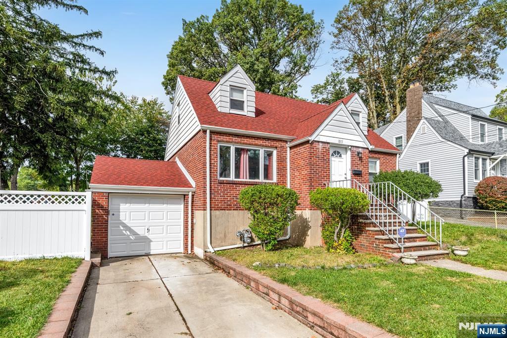 MLS Number 25036448 - 3 bed,2 bath, Residential Property for $775,000 ...