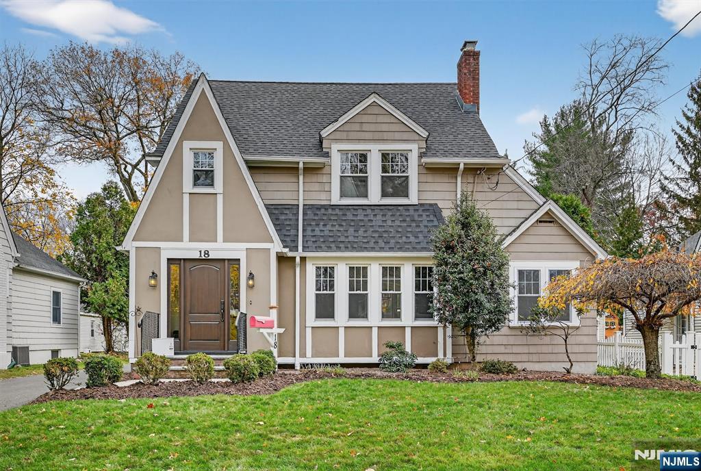 MLS Number 25039800 - 3 bed,1 bath, Residential Property for $799,900 ...