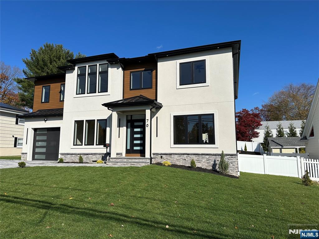 MLS Number 25039878 - 5 bed,5 bath, Residential Property for $1,575,000 ...