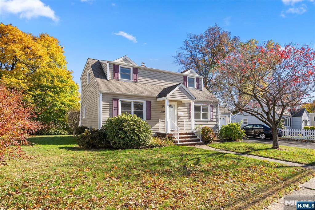 MLS Number 25040330 - 4 bed,2 bath, Residential Property for $640,000 ...