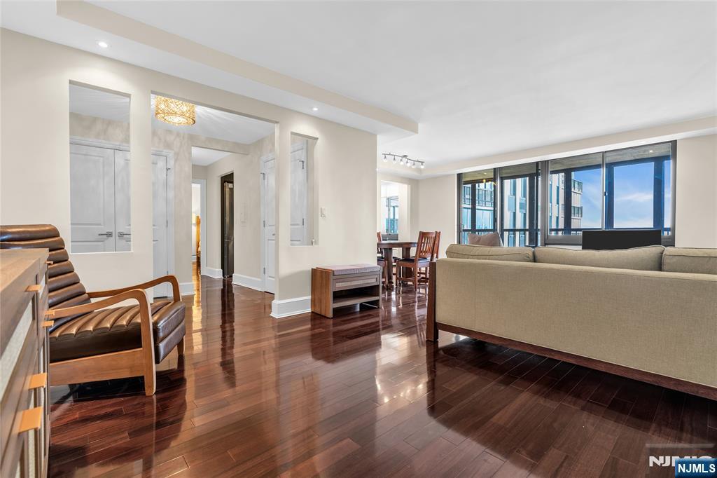 MLS Number 25042789 - 1 bed,1 bath, Condo/Coop/Townhouse Property for ...