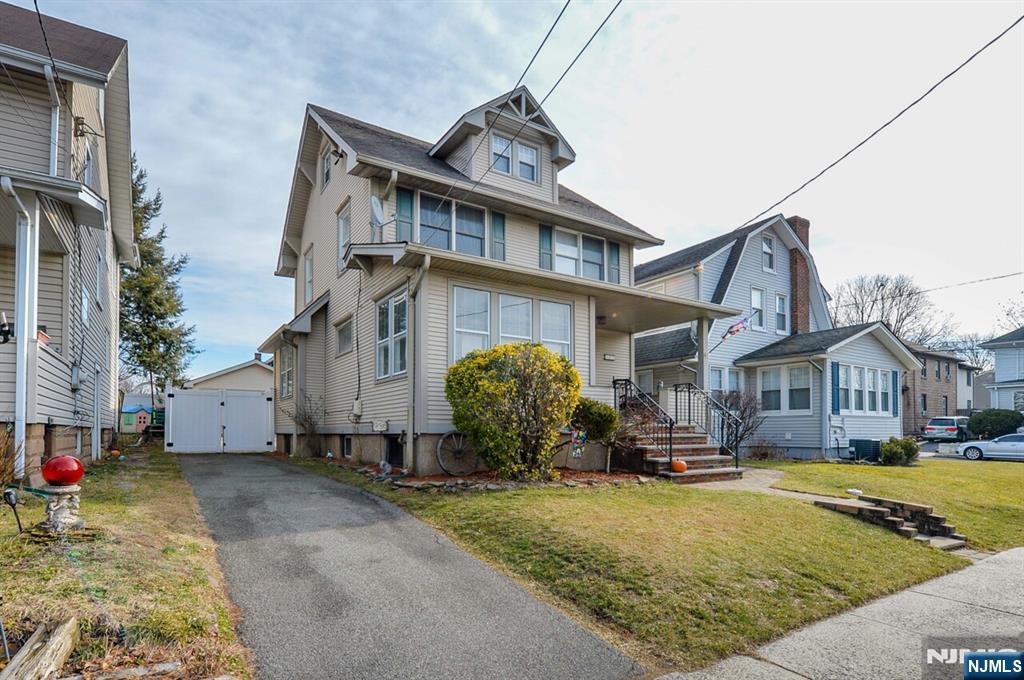 MLS Number 26001088 - 3 bed,1 bath, Residential Property for $649,000 ...