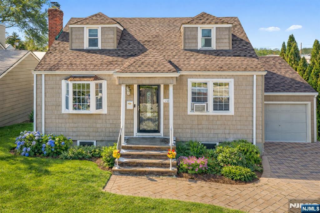 MLS Number 26003533 - 3 bed,2 bath, Residential Property for $499,000 ...